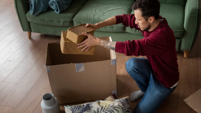 Comment vider une maison après un départ en maison de retraite